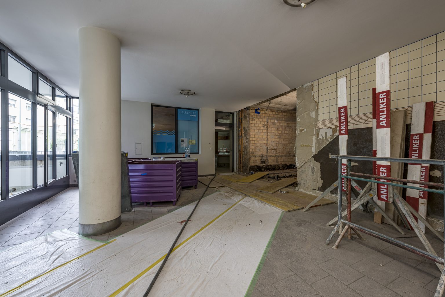 2018 Geschäftshaus mit Hallenbad Rialto, Basel - reuter-architekten.ch